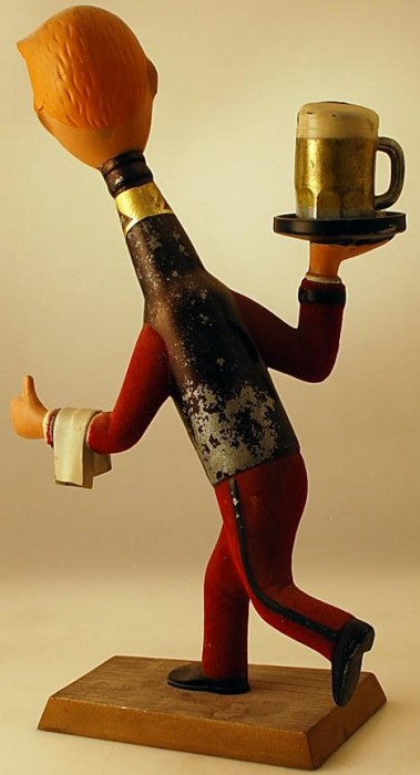 Blatz Back Bar Statue at Breweriana.com