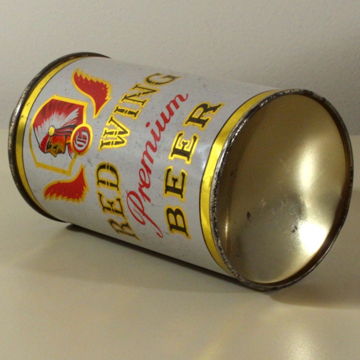 Red Wing Premium Beer 181-07 at Breweriana.com