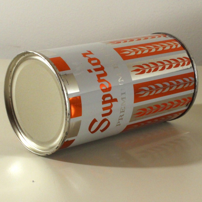 Superior Premium Beer 138-04 at Breweriana.com