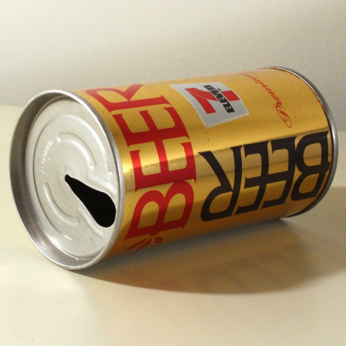 7 Eleven Premium Beer 124-03 at Breweriana.com