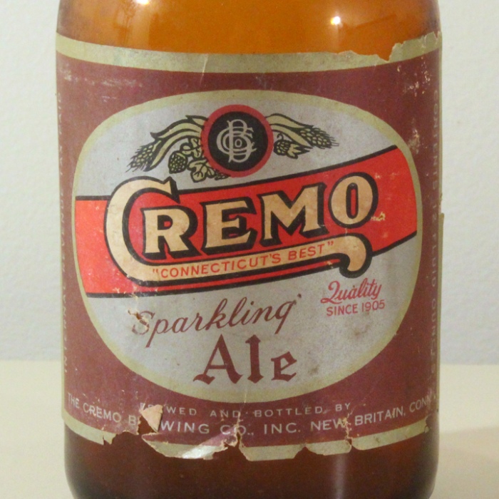 Cremo Sparkling Ale Steinie at Breweriana.com