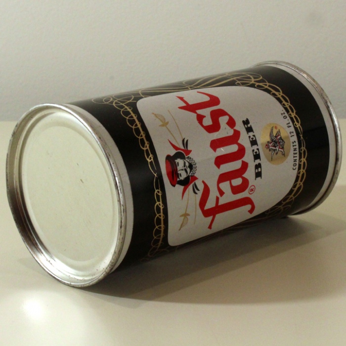 Faust Beer 062-28 at Breweriana.com