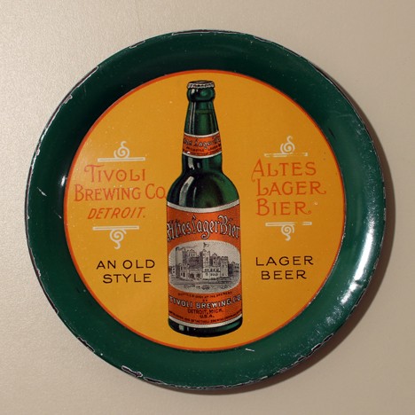 Altes Lager Bier - "An Old Style Lager Beer" at Breweriana.com