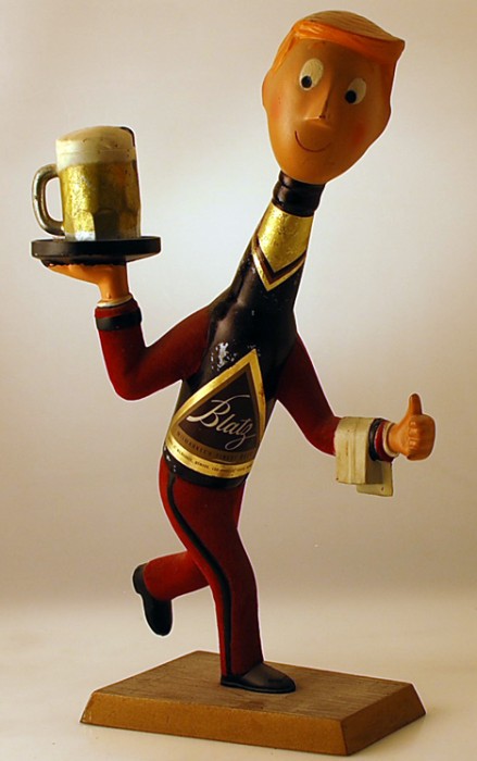 Blatz Back Bar Statue at Breweriana.com