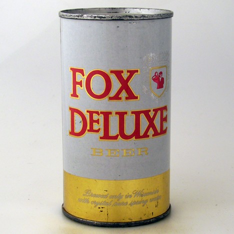 Fox Deluxe Beer 065-17 at Breweriana.com