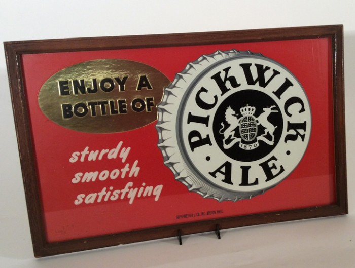 Pickwick Ale Crown RPG at Breweriana.com