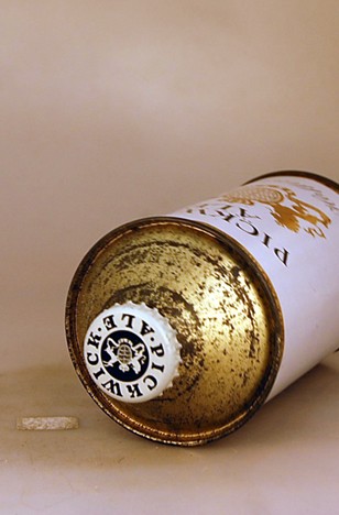 Pickwick Ale 179-06 at Breweriana.com