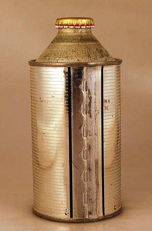 Red Ribbon Beer 181-01 at Breweriana.com