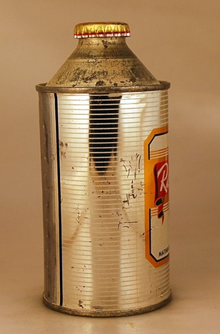 Red Ribbon Beer 181-01 at Breweriana.com