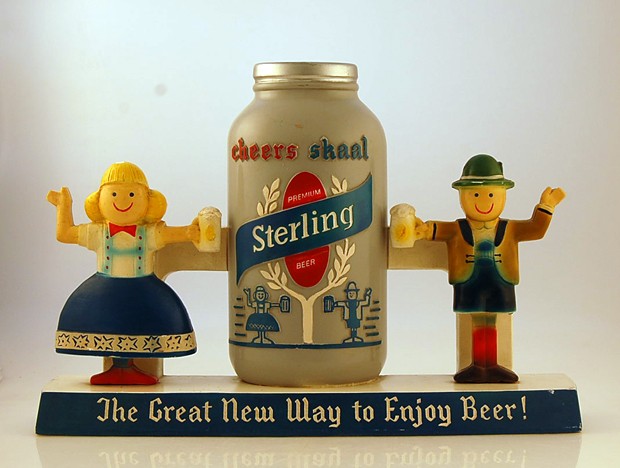 Sterling Back Bar Statue at Breweriana.com